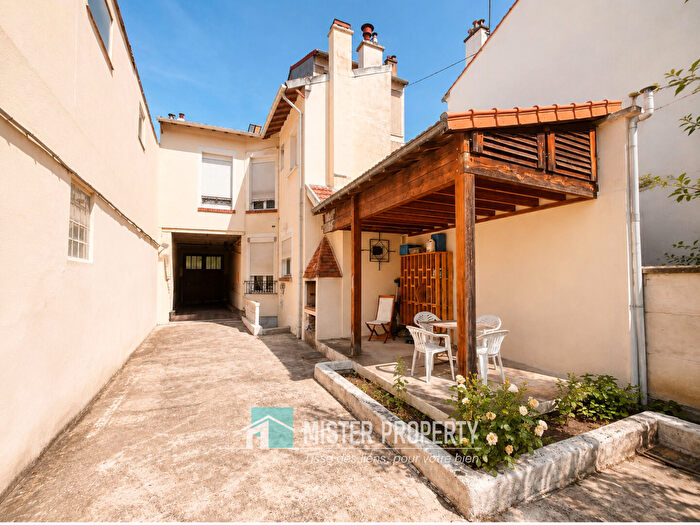 Bois-Colombes, Jean Mermoz - Maison 7 pièces à vendre