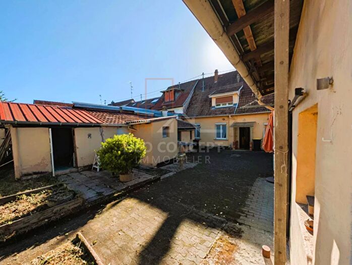 Maison à vendre - Bischwiller, Centre-ville, Gare - 8 pièces