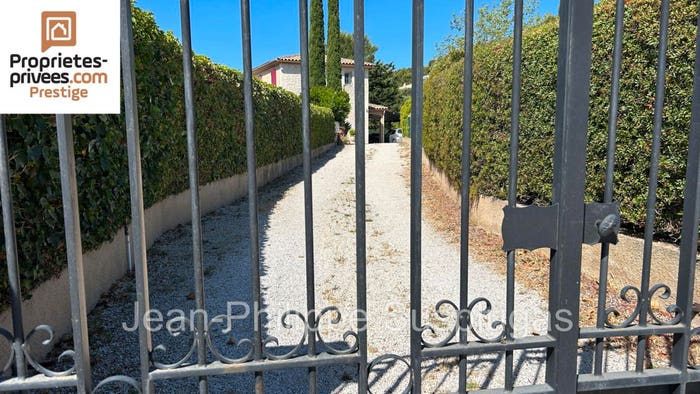 La Cadière-d'Azur : Maison 6 pièces à vendre