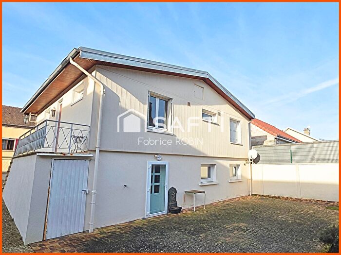 Maison à vendre - Estissac - 5 pièces - 2 chambres