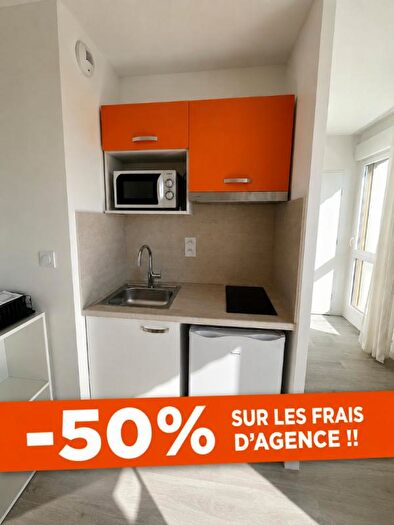 Appartement 2 pièces à Rochefort, Centre-ville, à louer