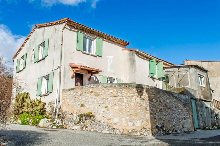 Maison à Montfort, à vendre