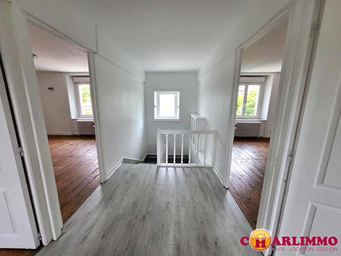 Maison à vendre - Saint-Junien - 10 pièces - 9 chambres