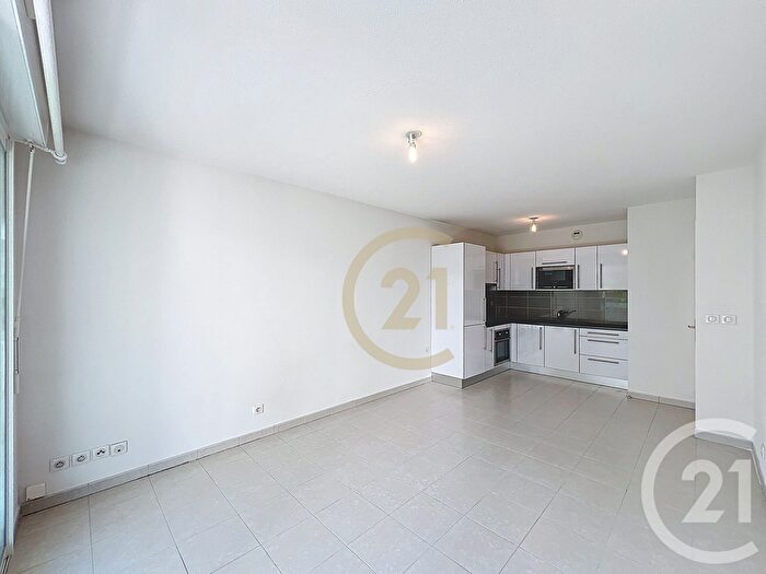 Appartement à louer - Cannes, Centre-ville - 2 pièces - 1 chambre