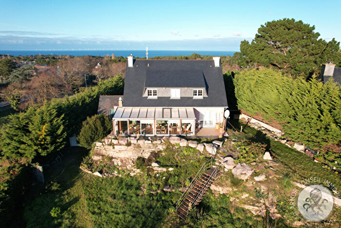 Maison à vendre - Erquy - 8 pièces - 5 chambres