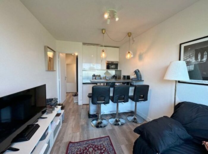 Appartement à louer - Orléans - 2 pièces - 1 chambre