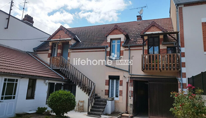 Varennes-sur-Allier : Appartement 4 pièces à vendre