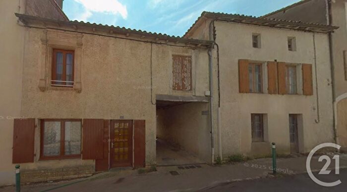 Maison 11 pièces à vendre à Lezay