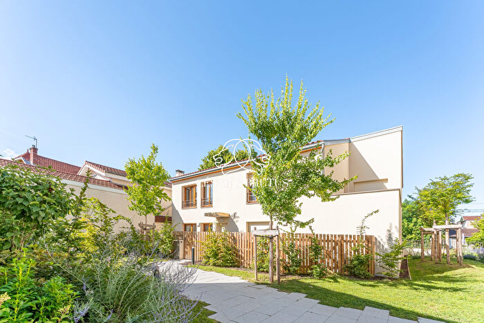 Maison 5 pièces à Sainte-Foy-lès-Lyon, La Plaine, Chantegrillet, à vendre