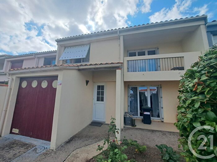 Maison à vendre - La Roche-sur-Yon, Pyramides, Jean-Yole - 6 pièces - 4 chambres