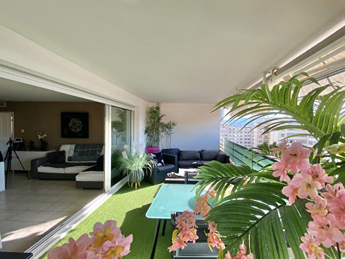 Appartement à vendre - Marseille e , Perier - 5 pièces - 4 chambres