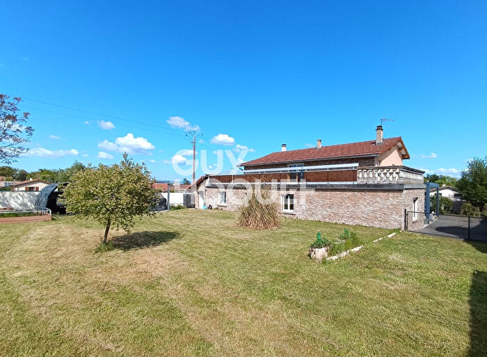 Maison 5 pièces à Chambéon, à vendre