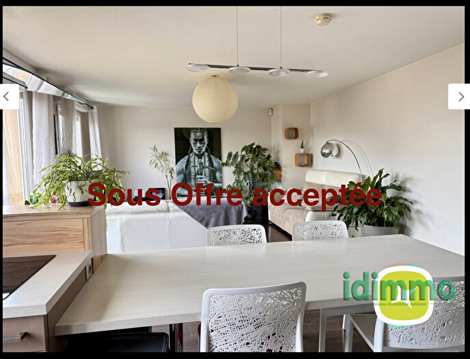 Appartement 4 pièces à Vénissieux, Joliot Curie, à vendre