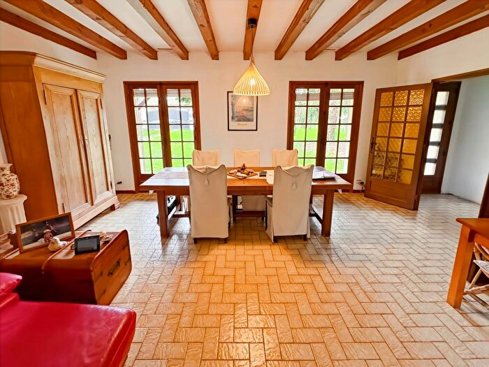 Maison à vendre - Roaillan - 5 pièces - 3 chambres