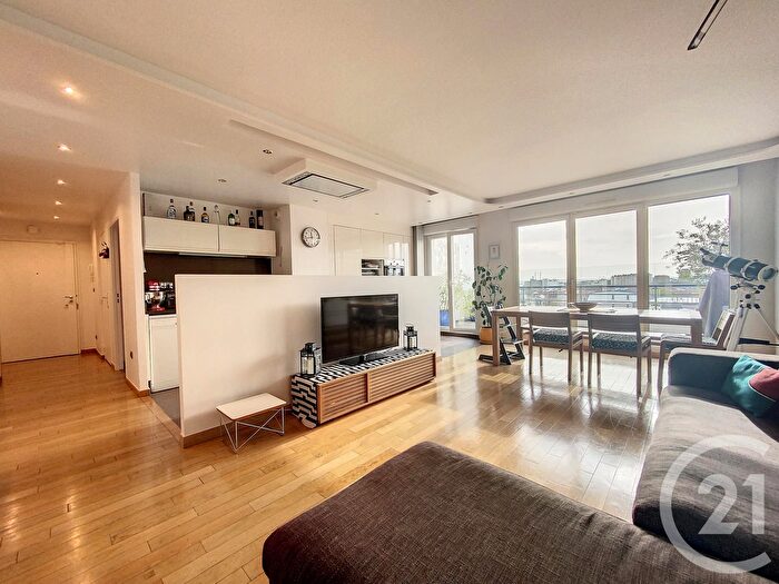 Ivry-sur-Seine, Petit Ivry : Appartement 4 pièces à louer