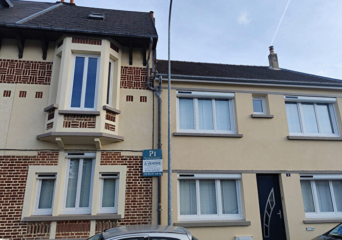 Maison à vendre - Albert - 9 pièces - 6 chambres