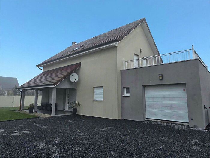 Maison 7 pièces à louer - Rouvres-en-Plaine