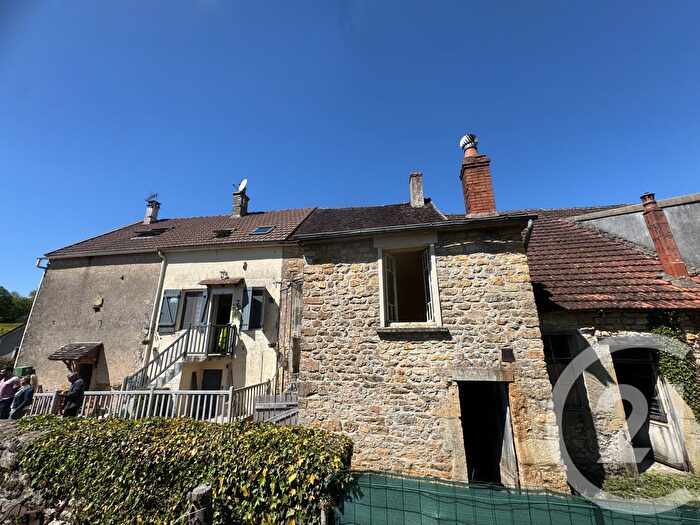 Maison 6 pièces à Nuars, à vendre