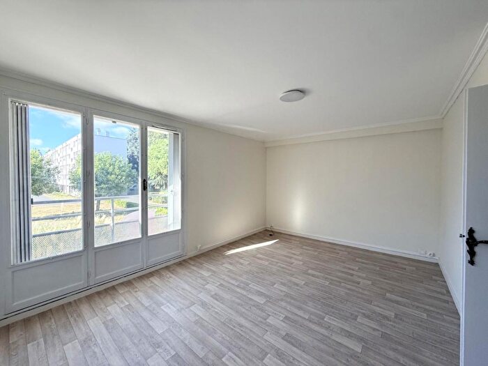 Orléans, La Croix Saint-Marceau, La Mouillère, Pré Pinson - Appartement 5 pièces à louer