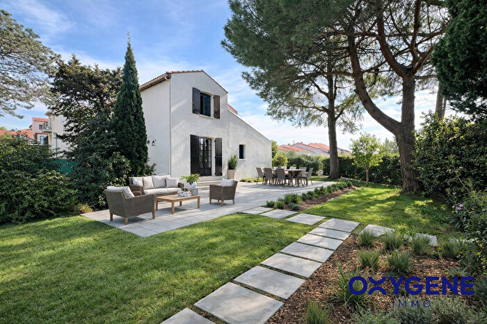 Maison à vendre - Perpignan - 5 pièces - 4 chambres