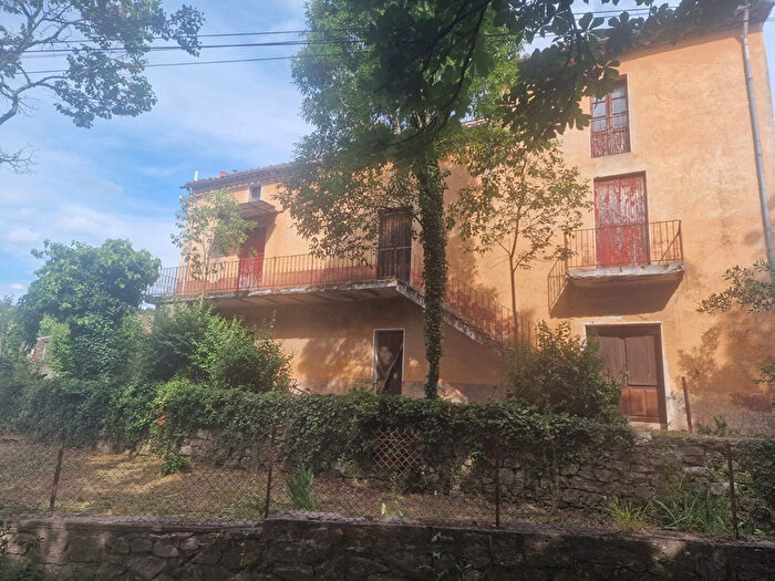 Maison 7 pièces à vendre à Saint-Paul-le-Jeune