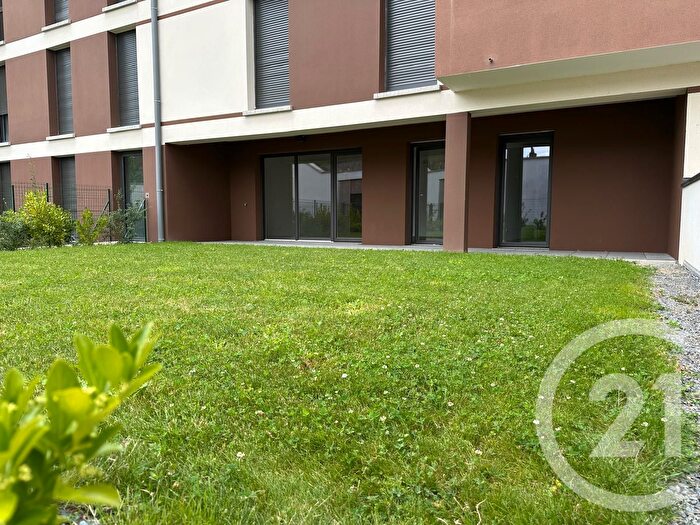 Fougères, Paron, Orières, Ecartelée, Bonabry : Appartement 5 pièces à vendre