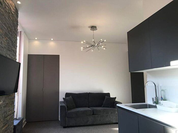 Appartement à louer - Saint-Pierre-De-Féric, Nice - 1 pièce