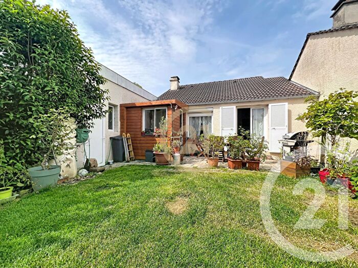 Jouy-le-Moutier, Bourseaux, Noyer, Eguérets, Temps-Perdu : Maison 6 pièces à vendre