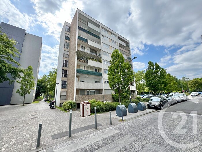 Sevran, Rougemont, Charcot : Appartement 2 pièces à vendre