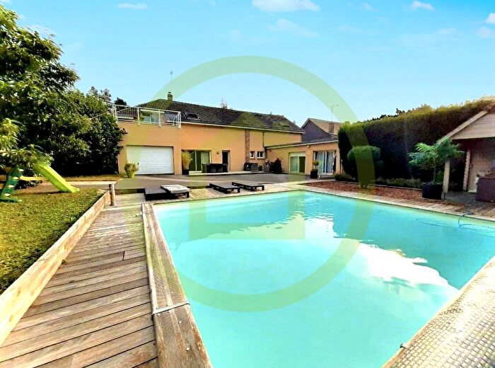 Maison à vendre - Fourmies - 15 pièces - 5 chambres