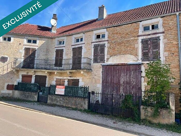 Maison 4 pièces à vendre à Montigny-sur-Aube
