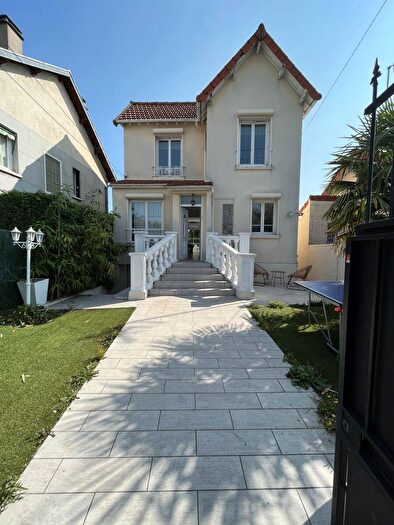 Maison à louer - Vergers Sud, Saint-Brice-sous-Forêt - 8 pièces - 7 chambres