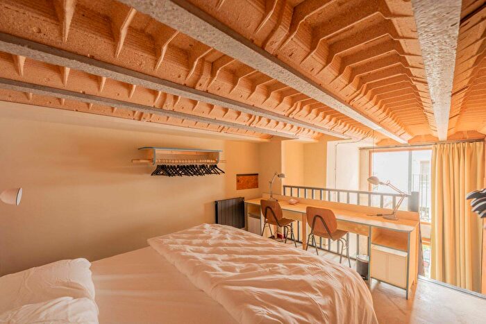 Appartement à louer - Gambetta, Paris ème arrondissement - 10 pièces - 10 chambres