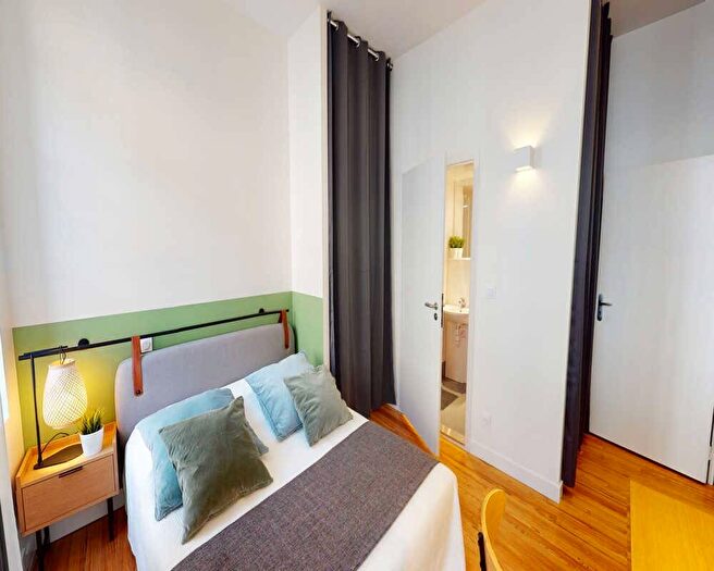 Appartement à louer - Arnaud Bernard, Toulouse - 5 pièces - 9 chambres