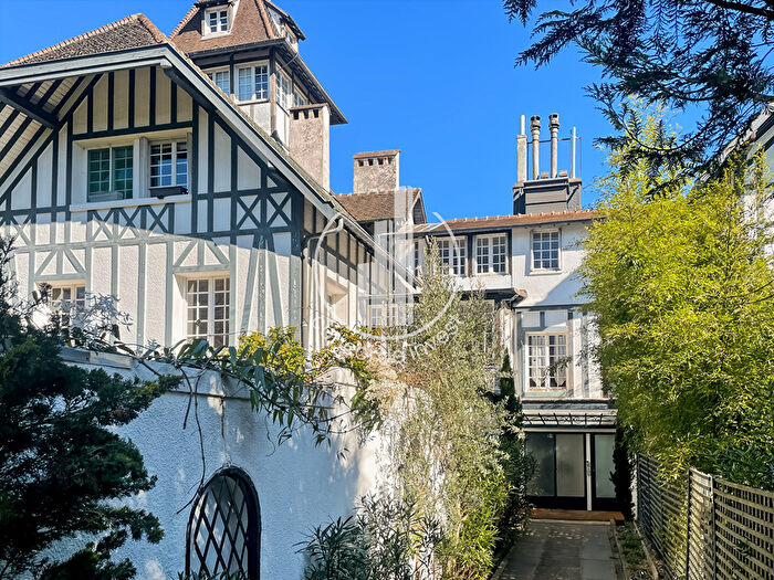 Appartement à vendre - Garches, La Verboise, Janvier - 8 pièces - 5 chambres