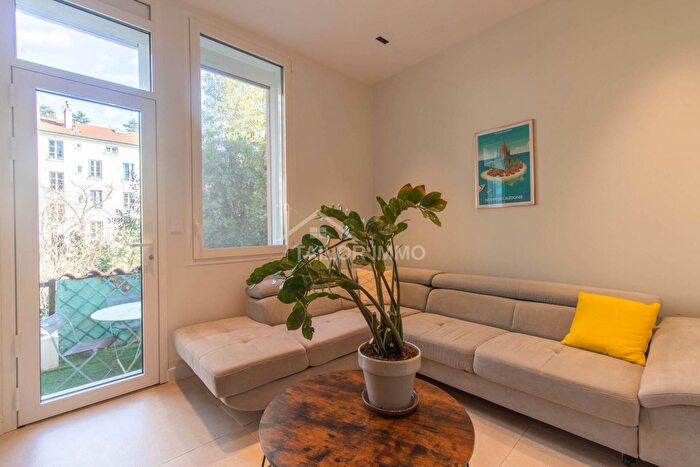 Appartement à louer - Petites Brosses-Boutary, Caluire-et-Cuire - 2 pièces - 1 chambre