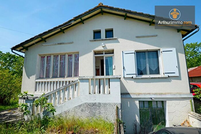 Maison 4 pièces à Duras, à vendre