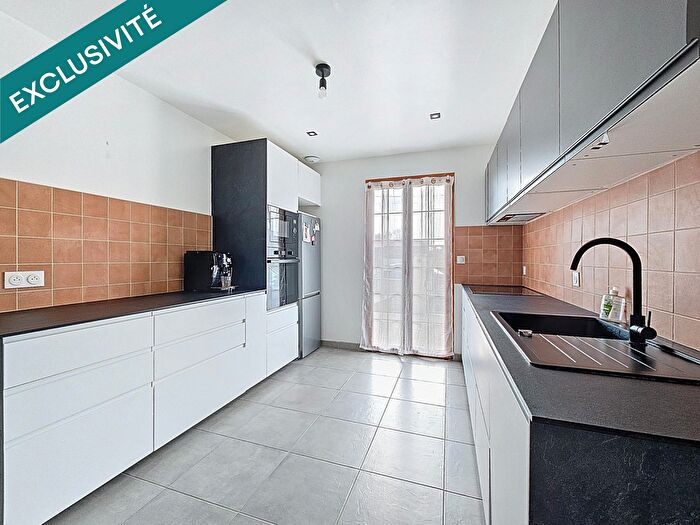 Maison à vendre - Sainte-Colombe - 4 pièces - 3 chambres