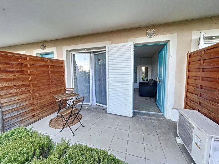 Appartement à louer - Saint Antoine, Grasse - 1 pièce