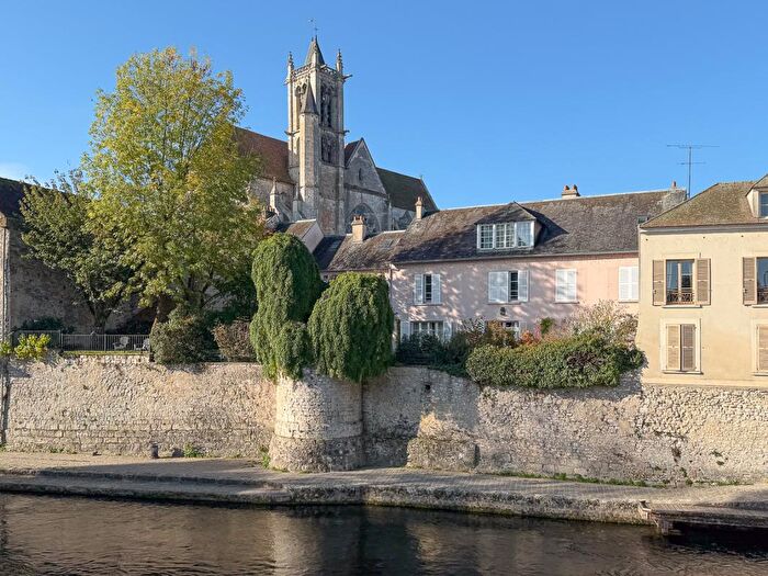 Maison à vendre - Moret-sur-Loing - 11 pièces - 6 chambres