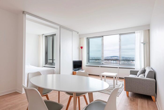 Appartement à louer - Paris e , Emeriau, Zola - 2 pièces - 1 chambre