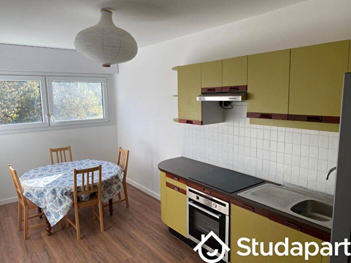 Appartement à louer - Le Blosne, Rennes - 1 pièce - 4 chambres