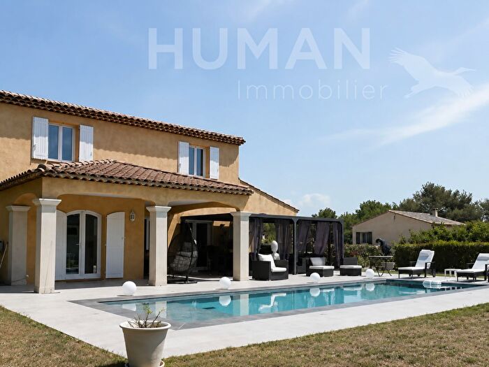 Maison 6 pièces à La Roque-d'Anthéron, à vendre
