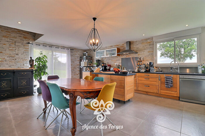 Maison 5 pièces à Gesté, à vendre