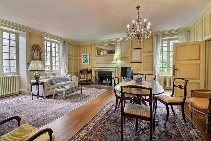 Maison à vendre - Brive-la-Gaillarde, Centre-ville, Pont Cardinal, Champanatier - 7 pièces - 5 chambres