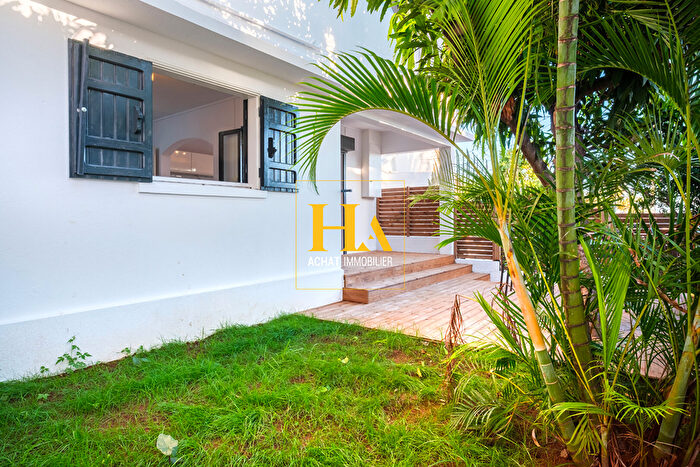 Maison 4 pièces à Saint-Pierre, Terre Sainte, Université, à vendre