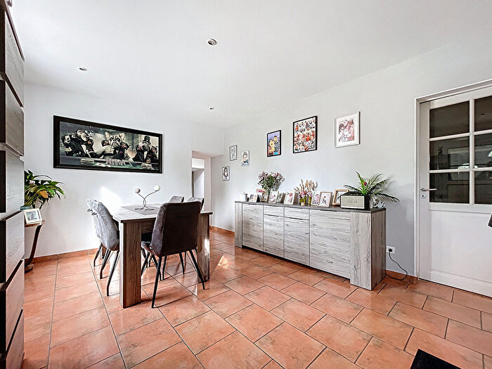 Maison à vendre - Briollay - 6 pièces - 3 chambres