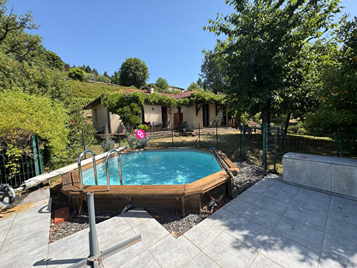 Maison 4 pièces à Saint-Parthem, à vendre