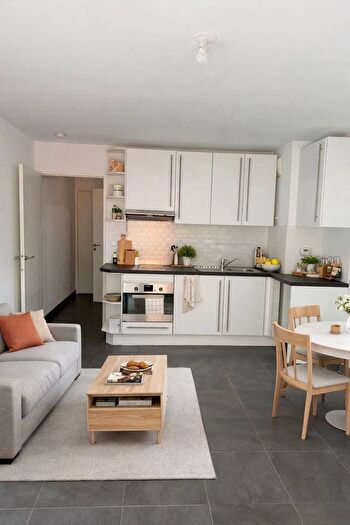 Appartement à vendre - Nice, Le Port - 1 pièce