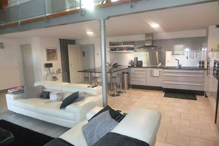 Appartement à louer - Alès - 3 pièces - 2 chambres